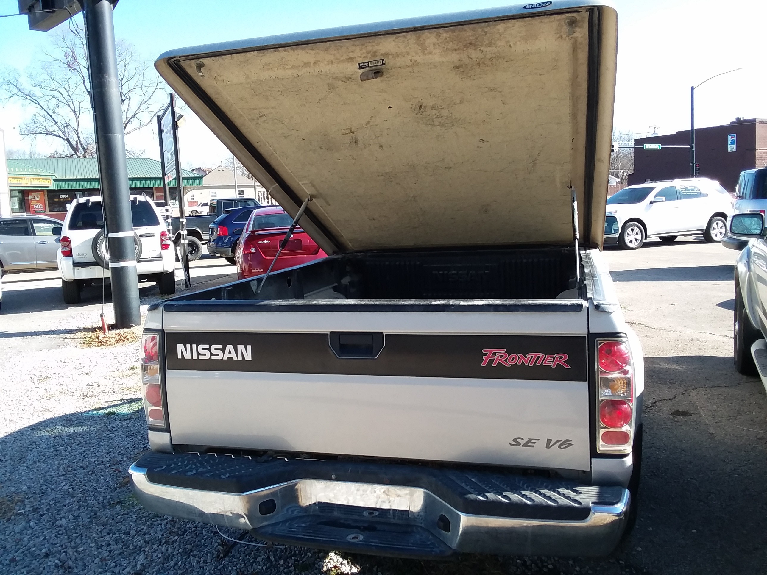 Silver,3.8 liter 6 cylinder, auto, 4x4, 246,324 miles